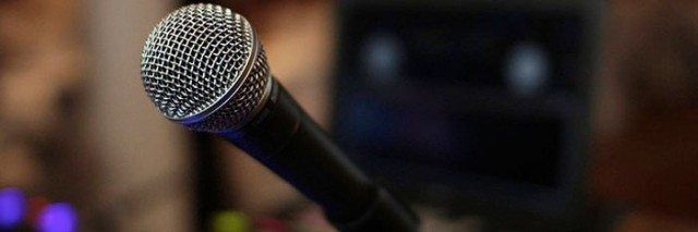 Tools For Interacting With The Crowd During A DJ Set - DJ TechTools