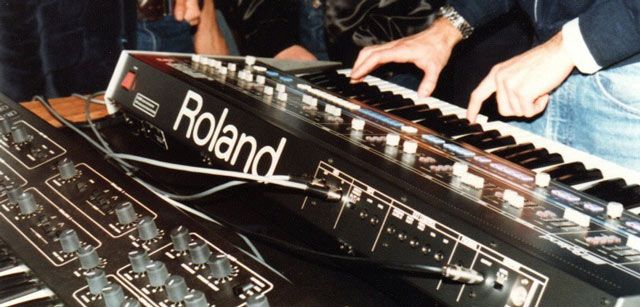 BomeBox: Advanced MIDI/USB/WiFi Hub Now Available - DJ TechTools